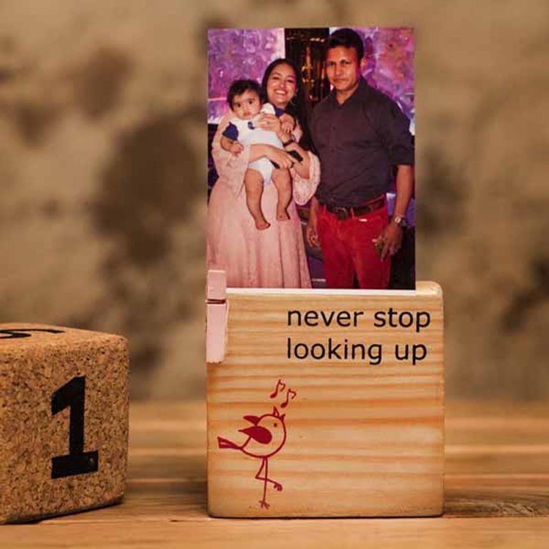 Never stop table photo frame – Kavi The Poetry-Art Project